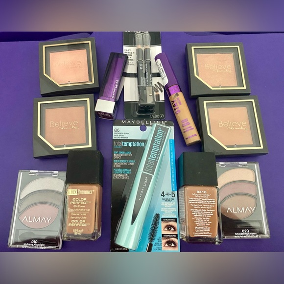 Maybelline | Makeup | Nwt Mocha Makeup Set 2 | Poshmark